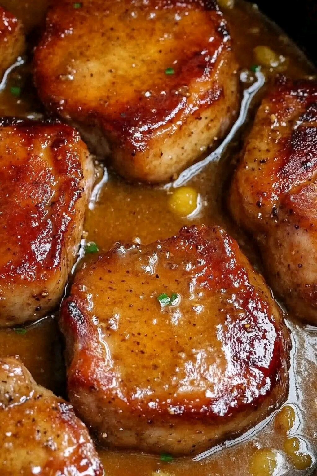 How to Make Pan-Seared Pork Chops in Savory Brown Sauce – Feel Tasty
